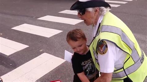 Elderly Crossing Guard Retires After 47 Years So Students Plan A