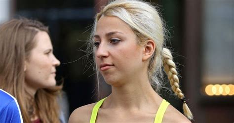 Chicas Suecas Bellas En Calzas Para Casarse Mujeres Bellas En La Calle