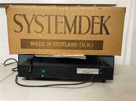 Lot 25 Systemdek Iix Record Player
