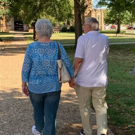 Samuel Dearman Elvislovesjesus1 • Threads Say More