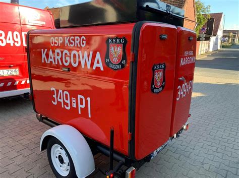 Nowy sprzęt w OSP Kargowa Wyremontowana przez druhów przyczepa wężowo pompowa Strazacki pl