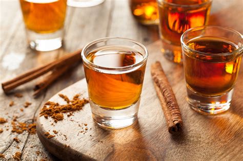 How To Make Your Own Cinnamon Whiskey At Home Rackhouse Whiskey Club