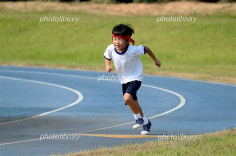 運動会の練習 写真素材 5053408 フォトライブラリー Photolibrary