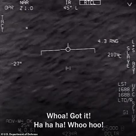 U S Navy Pilots Say They Saw UFOs That Flew At Hypersonic Speeds At Altitudes Of 30 000ft