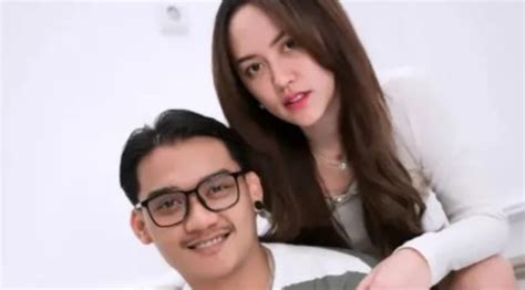 Gilga Sahid Foto Mesra Dengan Happy Asmara Netizen Style Kabupaten