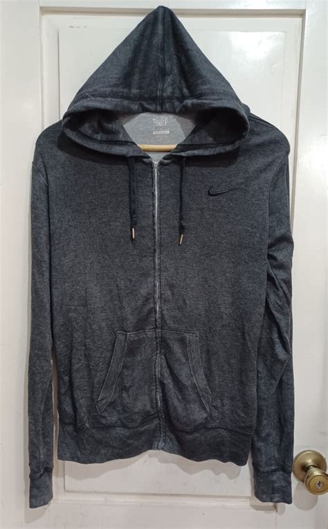 NIKE ATLETHIC, Women's Fashion, Coats, Jackets and Outerwear on Carousell