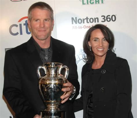 Brett Favres Wife Who Is Deanna Favre 73buzz