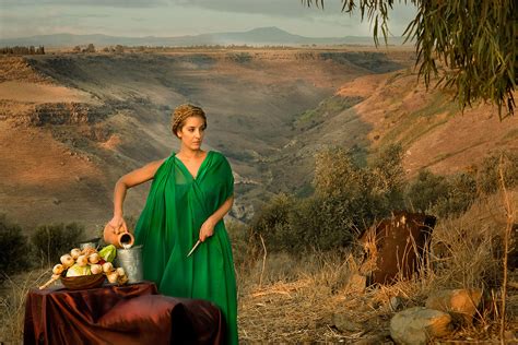 In Visual Midrash Israeli Artist Puts Biblical Women In The Center Of