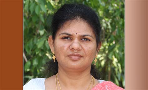 నైపుణ్యమే సంపద President Award To Vanamala Swapna Sakshi