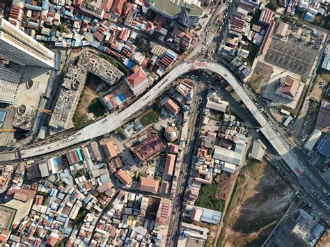 គិតត្រឹមចុងខែមករា ឆ្នាំ២០២៤ ស្ពានអាកាសនៅចំណុចប្រសព្វក្បាលថ្នល់ ដែលតភ្ជាប់មហាវិថីព្រះមុនីវង្ស