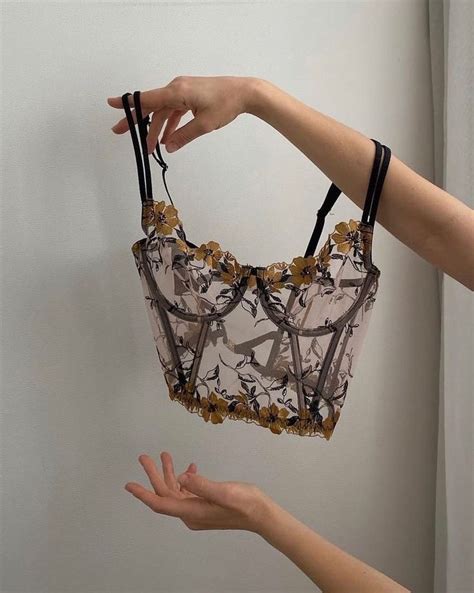 Pin von vero mitad auf M i t a d Styling ideen klamotten Süße dessous Outfit ideen