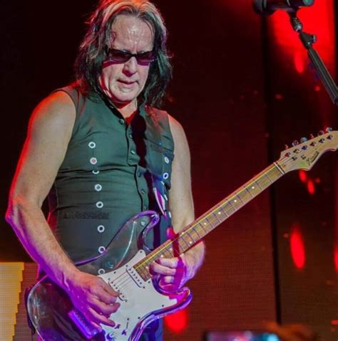 Can Go For That Daryl Hall To Perform In Bethlehem With Rocker Todd