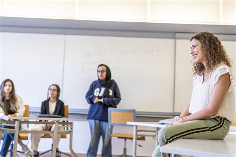 رواية فلاحة في الجامعة الأمريكية كاملة وحصرية حتي الفصل الاخير بقلم