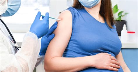 ស្ត្រីពពោះ និងកំពុងបំបៅដោះកូន អាចចាក់វ៉ាក់សាំងកូវីដ ១៩ បានអត់ Khmerload Cambodia Latest News