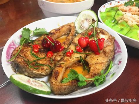 老婆用心給我做的美味午餐，夫妻二人，兩菜一湯，真想對她說：「你的菜無可替代！」 每日頭條