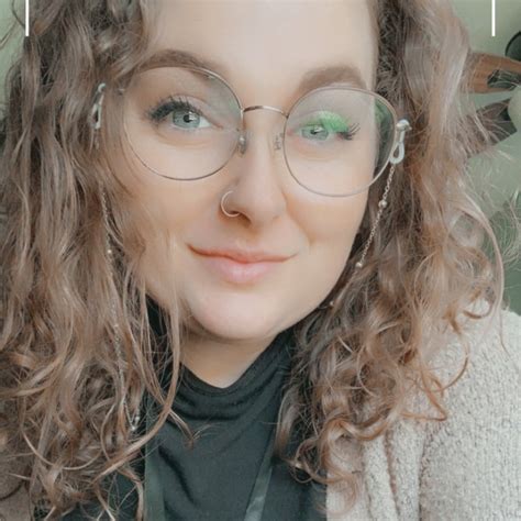 Maranda Ward Lead Store Associate Curaleaf Linkedin