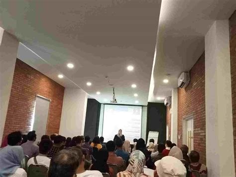 Gelar Seminar Kewirausahaan Bongkar Rahasia Sukses Tour Travel Dan Ekspedisi Situs Berita