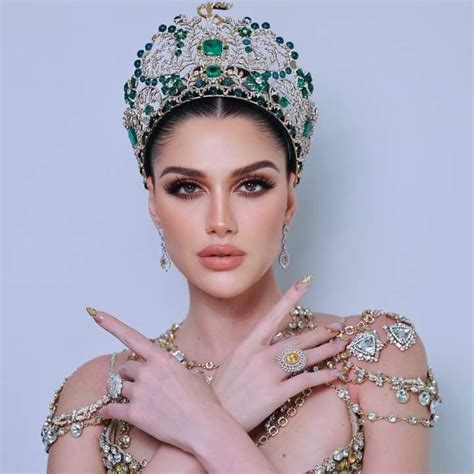 Ghim Trên I S A B E L L A M E N I N Thời Trang Nữ Thời Trang