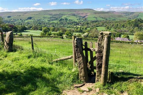 A Pub Walk 70 Best Days Out In The Peak District