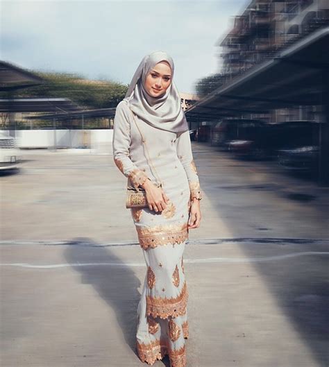 Awek Baju Kebaya Awek Comil
