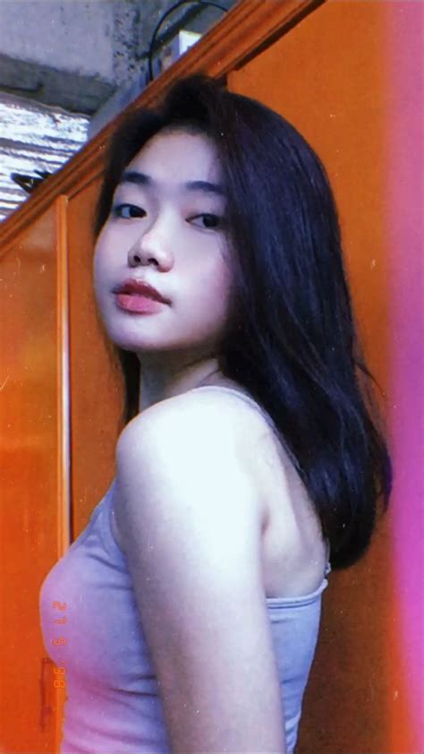 Instagram Poses Aesthetic Poses Aesthetic Instagram