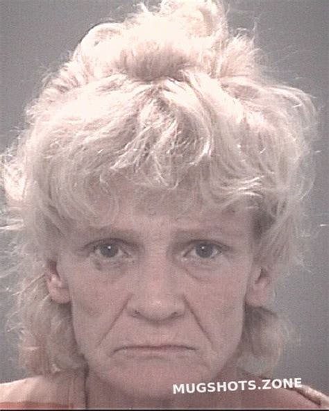Hernandez Angela 08242023 Pasco County Mugshots Zone