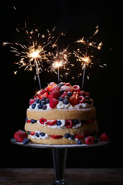 Vanilla Layer Cake With Fresh Berries Wife Mama Foodie
