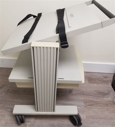 Tektronix K420 Oscilloscope Cart