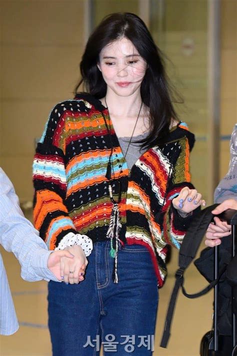 Han So Hee để Lộ Loạt Dấu Hiệu Bất ổn Dân Mạng Lo Sẽ Thành Sulli Thứ 2