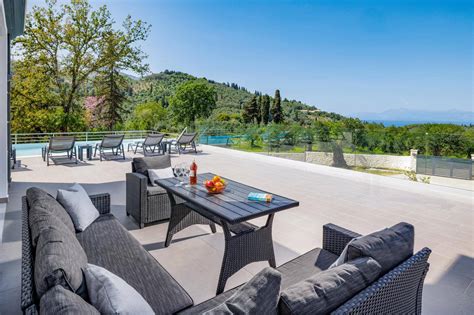 Villa Ioannis In Agios Stefanos Corfu Villa Plus
