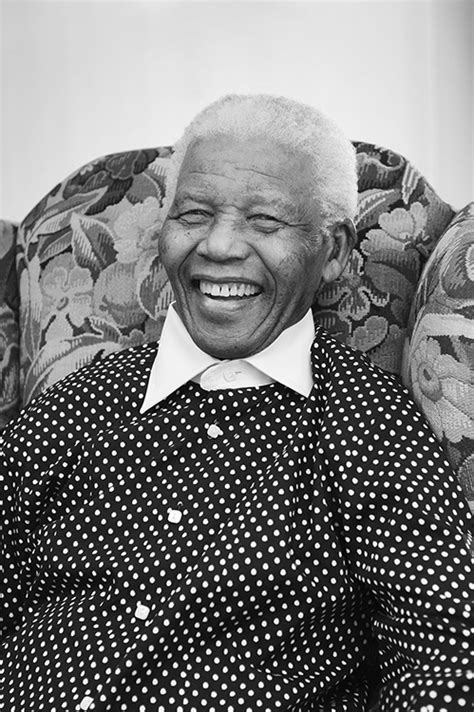 Nm024 Nelson Mandela Iconic Images