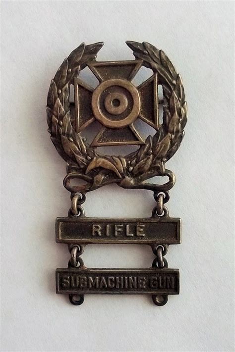 Vintage Us Army Expert Marksman Qualification Badge With Two Bars Rifle