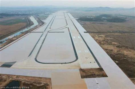 高清 金正恩视察平壤国际机场 朴奉珠黄炳誓陪同6 国际 人民网