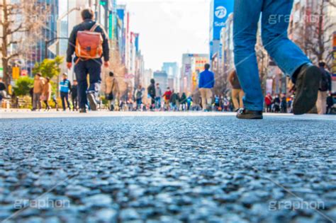 秋葉原の歩行者天国 グラフォン無料素材