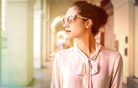 8 Personality Traits Of A Classy Woman That Have Nothing To Do With