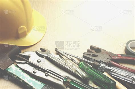 建筑业 设备用品 钢丝钳 螺丝刀 锤子 水平画幅 无人 古老的 组物体 特写