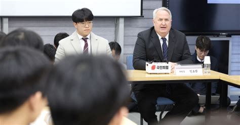 인요한 “3호 혁신안은 청년·미래” 이번엔 ‘2030 끌어안기