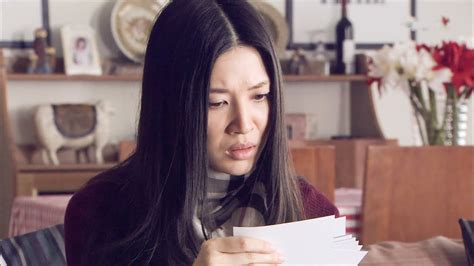 獨居妻子收到丈夫和女祕書舉止親密的照片！ Youtube