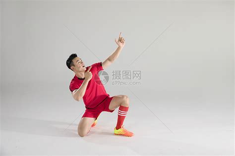 足球比赛获胜庆祝高清图片下载 正版图片500935927 摄图网