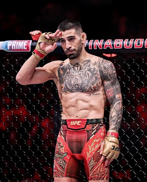 Pin De 한현구 En 아이폰 바탕화면 En 2025 Luchadores De Ufc Deporte De Combate Entrenamiento Mma