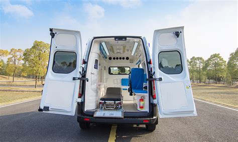 全新福特V362中轴中顶ABS模具一体化救护车 救护车 产品中心 湖北中凯汽车科技有限公司
