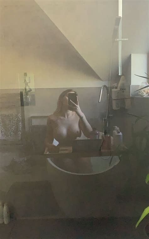 Hannah Shacklock Nude Porn Pictures Xxx Photos Sex Images 4070651