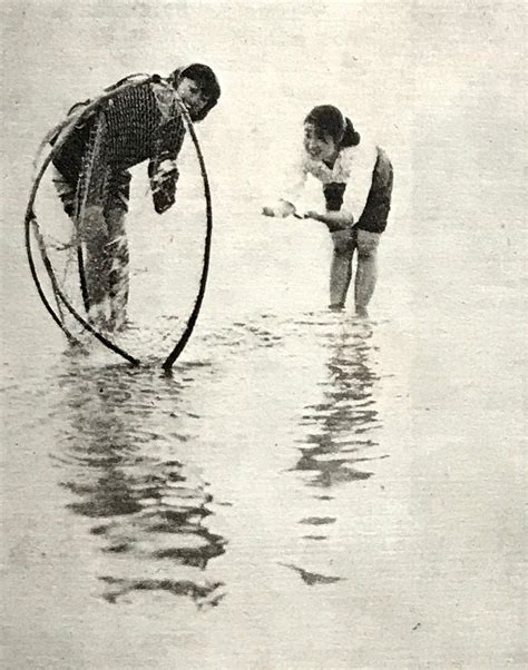 温故而知新：20世纪1980年代的摄影作品 作品 摄影 邮递员 新浪新闻