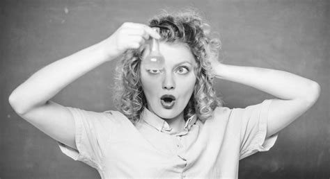 9 en la categoría Chemistry lab hood drawing de fotos e imágenes de stock libres de regalías