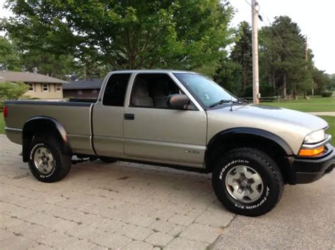 Chevy Zr2 S10 4x4 Extended Cab Auto Collector Owned Outstanding Condition