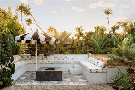 32 Ideas For Creating The Ultimate Backyard Oasis