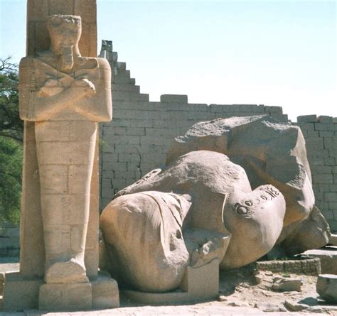 룩소 이집트 Luxor Egypt 람세스 2 세의 신전 Temple Of Ramesses Ii 라메세움