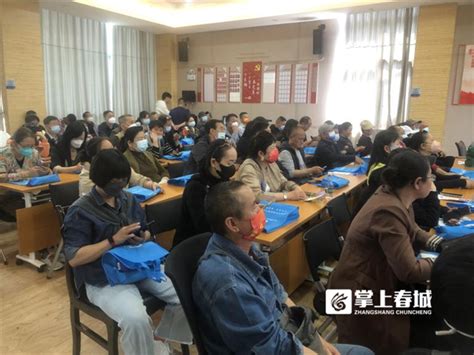 “零距离”宣传退休政策 官渡社保这样保障灵活就业人员晚年生活腾讯新闻
