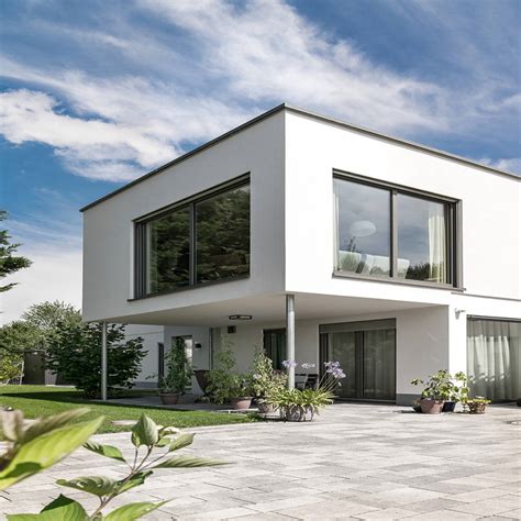 Moderne Flachdachvilla Im Bauhausstil Mit Architektonischen Highlights Homify