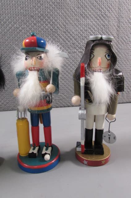Lot Detail Nutcrackers